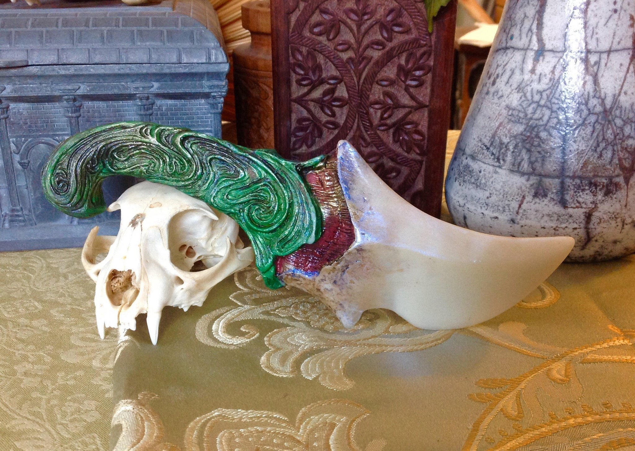 Haku Dragon Tooth Dagger – Mythologicae